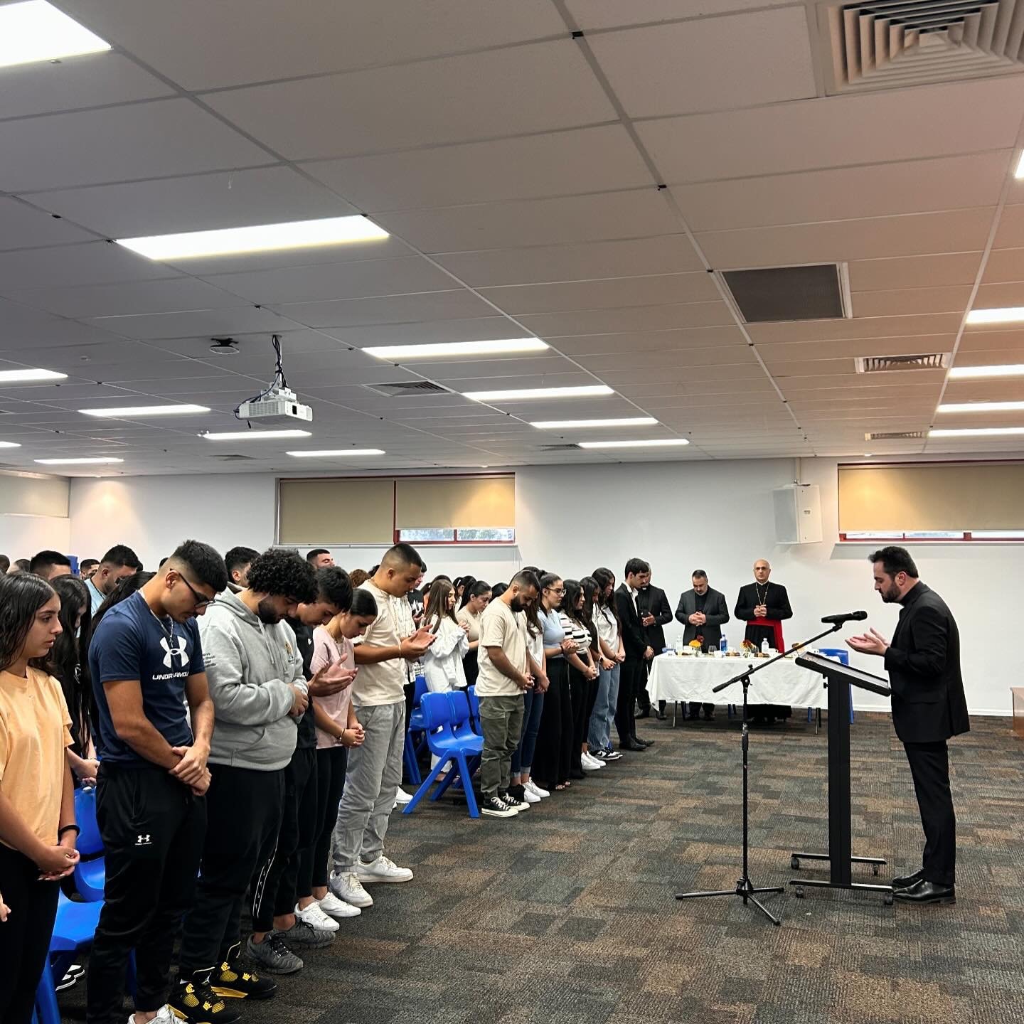 Sydney’s Annual Youth Meet with Archbishop Mar Meelis Zaia | Assyrian ...
